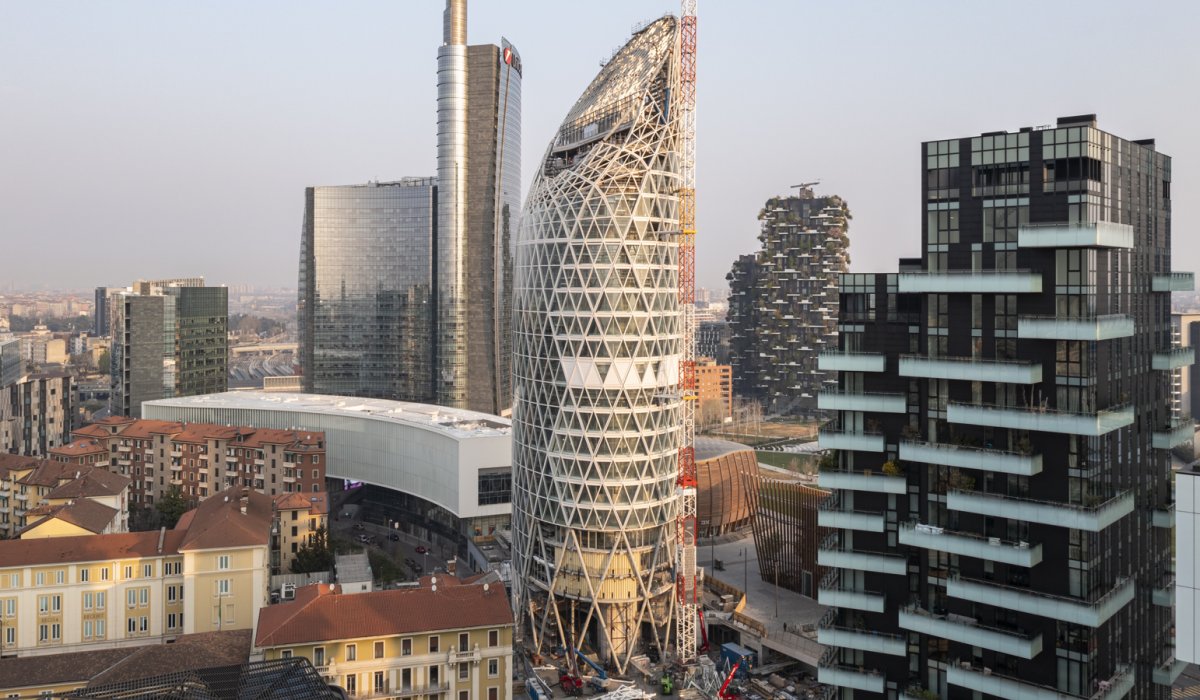 Unipol Tower - a Sustainability Example with Metsolar BIPV panels